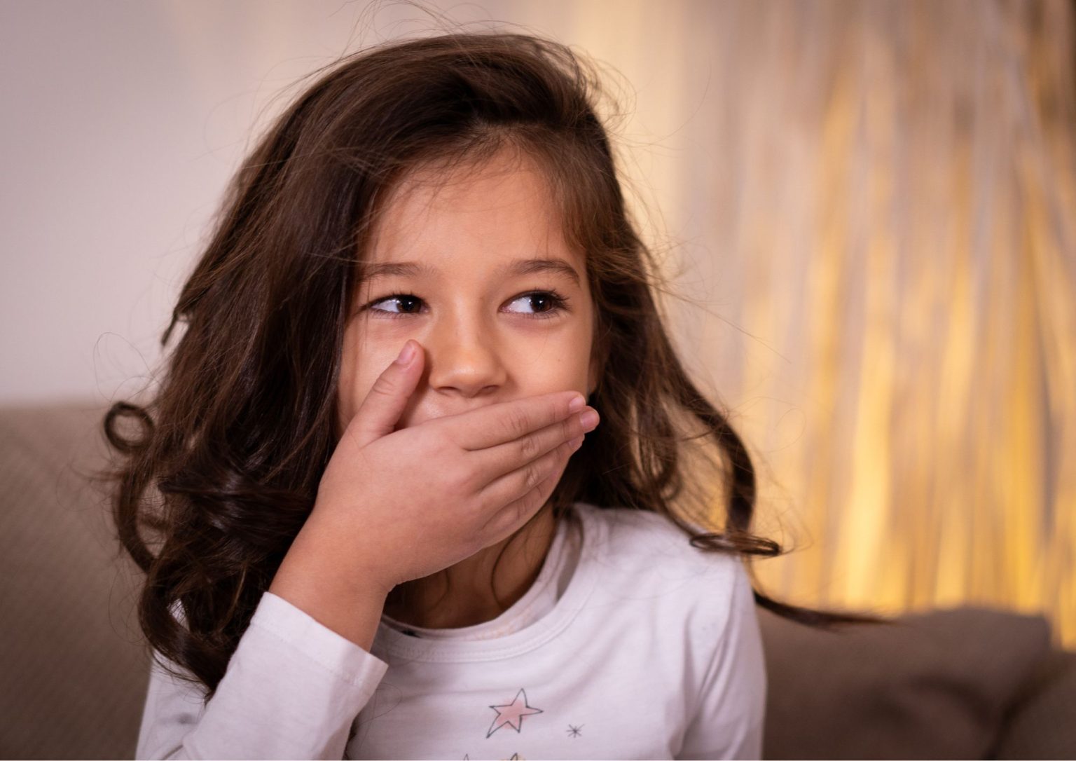 Pourquoi le mot « caca » fait-il tant rire nos enfants ? - Hello Merlin